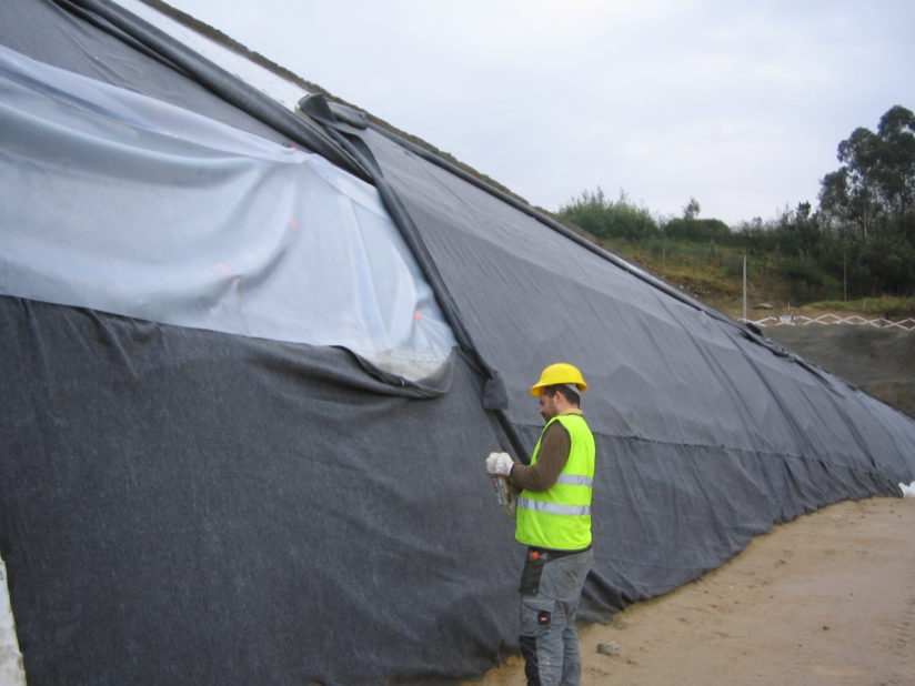 GEOTEXTIL 2000 NO TEJIDO 3.8 ANCHO X METRO - ItalPlast Cali